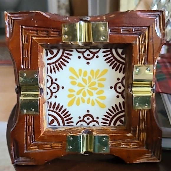 Accents | Vtg 7s Wood And Porcelain Tile Plant Stand | Poshmark